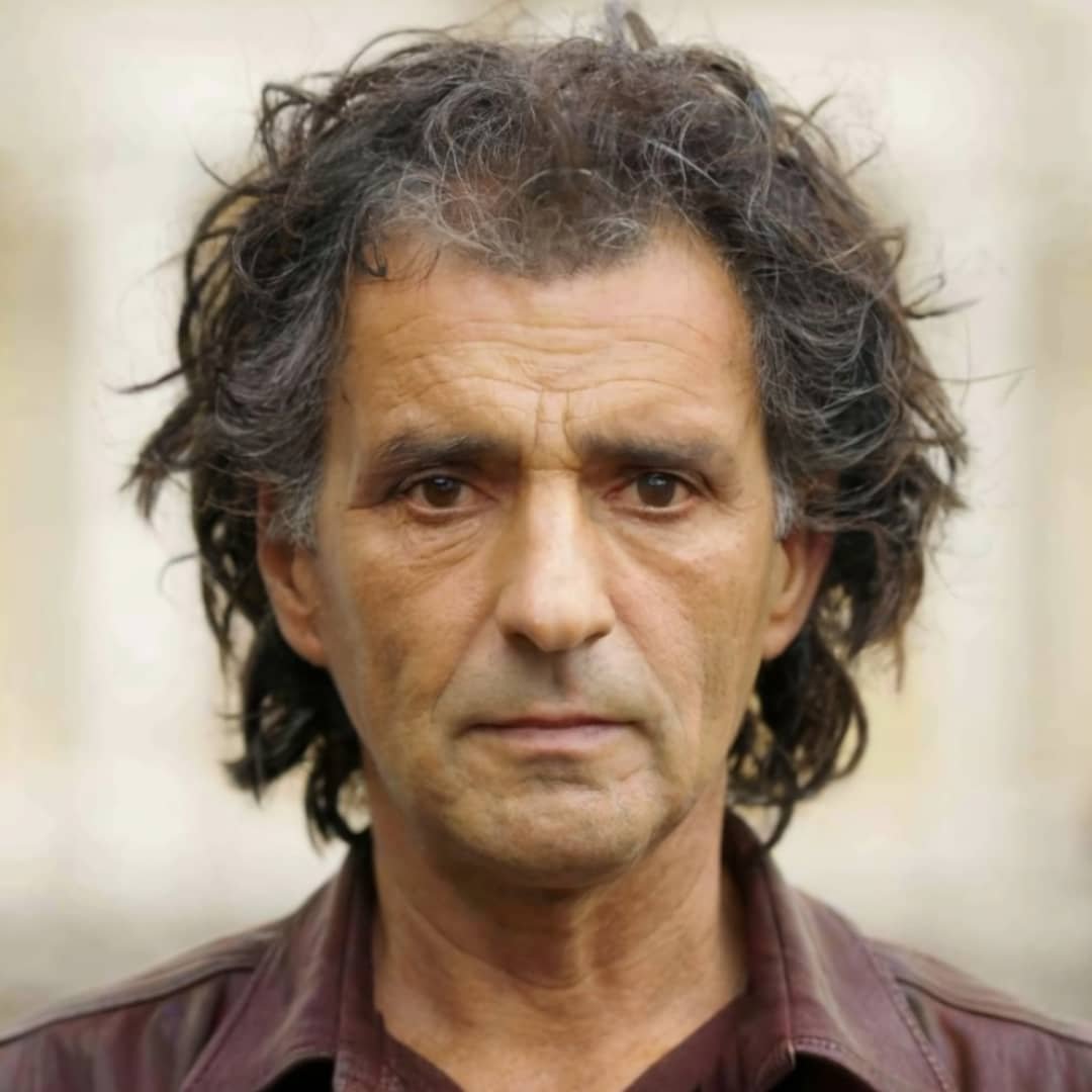 TAGLIO CAPELLI UOMO STEMPIATO 2024. Fronte Alta